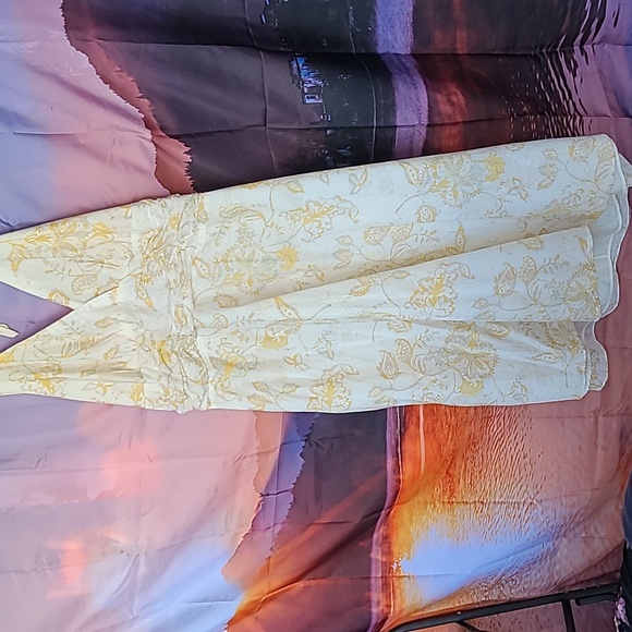 Ksl | Dresses | Gold White Sundress Great Condition Size 2w Ksl Karin ...